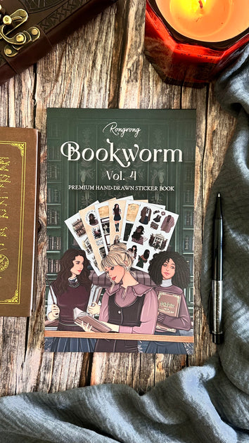 Dark Academia Bookworm